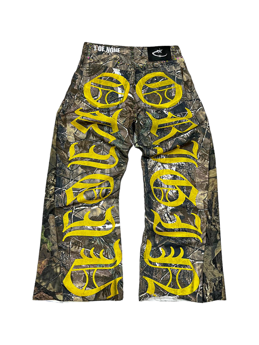 OE Real Tree Gemstones Flared Jeans – Origin